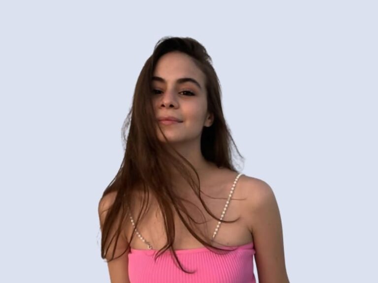 Naz Sayıner kimdir? Filmleri ve TV dizileri